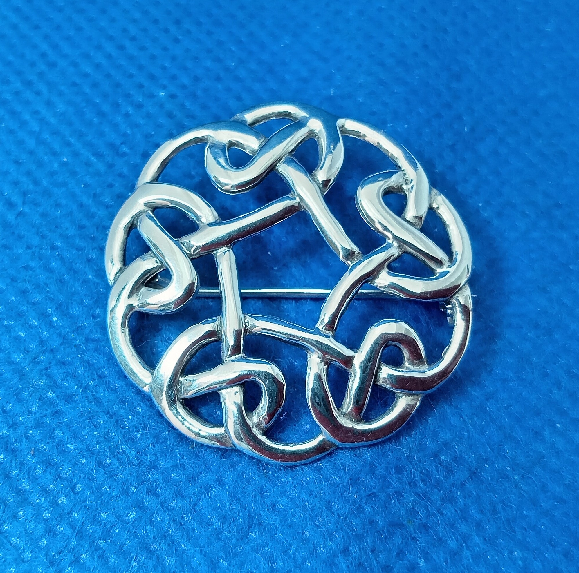 Sterling Silver Celtic Knot Brooch – Scotia Antiques
